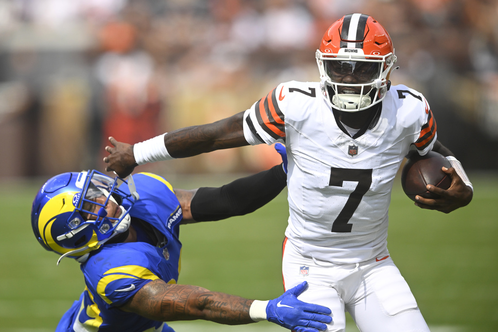Shedeur Sanders struggles, Tyler Huntley leads Browns to last-second 19-17 preseason win over ...